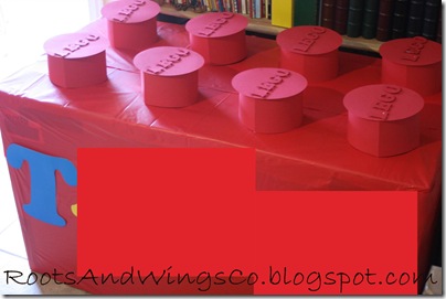 RootsAndWingsCo: Super Awesome Lego Party